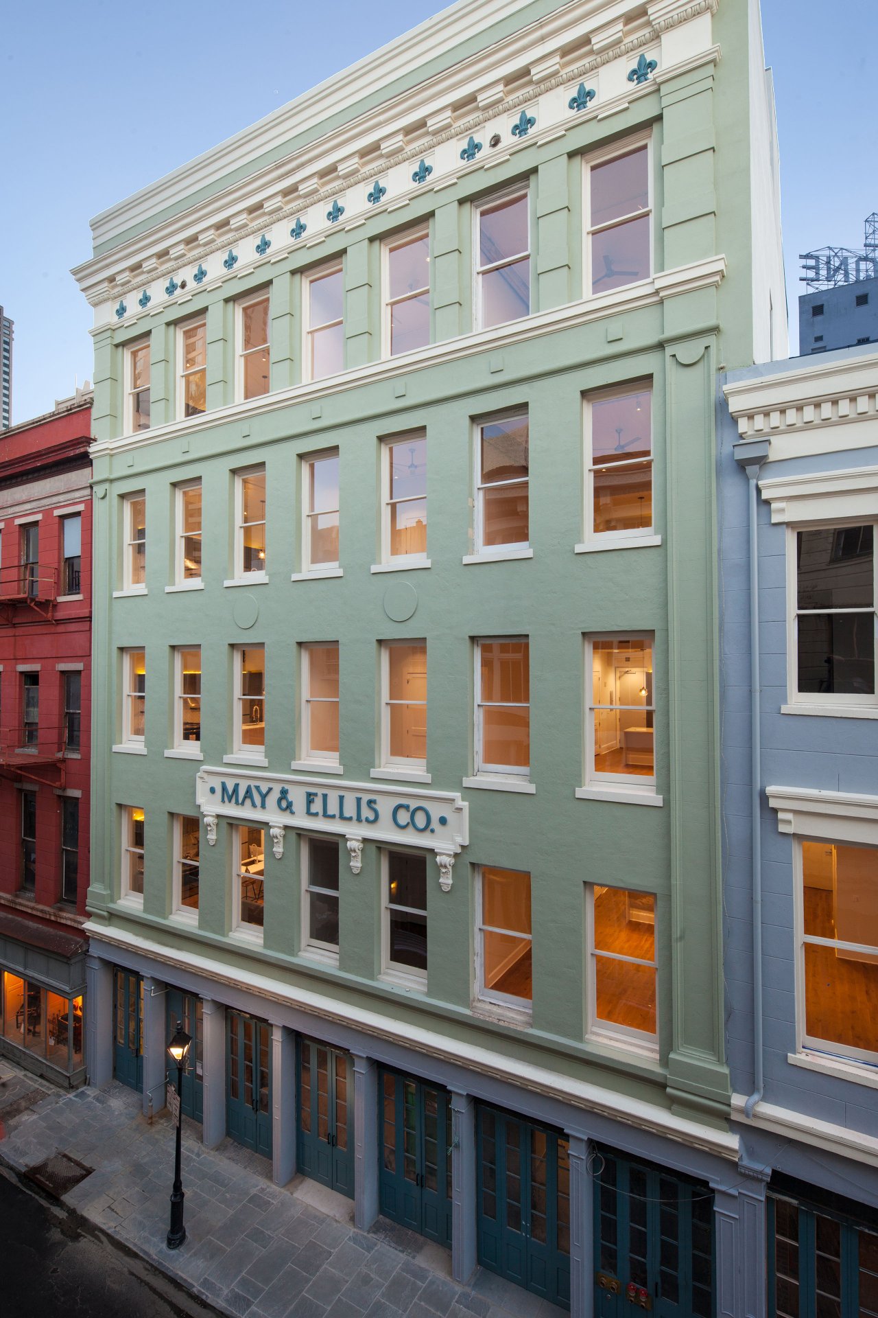 May & Ellis Luxury Apartments - RNGD
